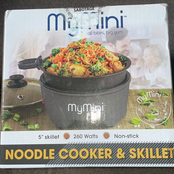 Kitchen | My Mini Noodle Cooker Skillet Blackberry 5 Skillet 26 Watts ...